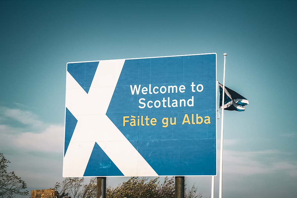 England Scotland Border at Carter Bar - Scotland Info Guide